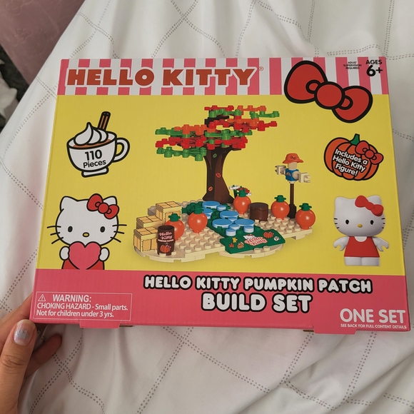 Hello Kitty | Toys | Hello Kitty Pumpkin Patch Building Set | Poshmark